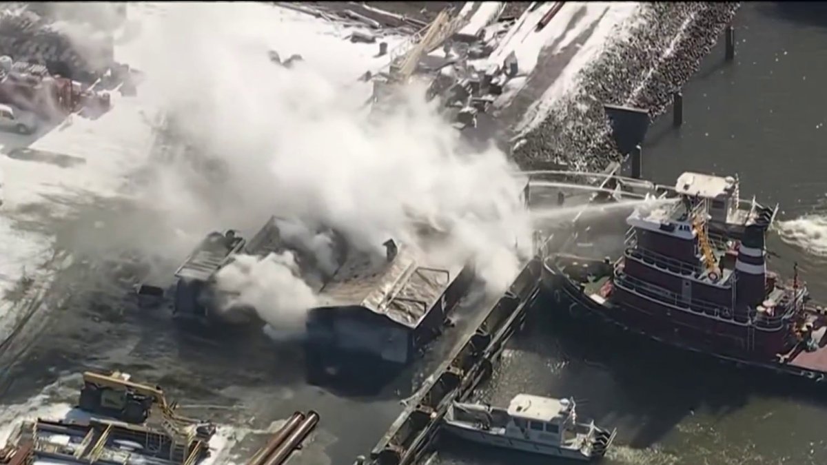 Firefighters battle building fire on pier in South Philly – NBC10 ...