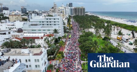 Scotsmaxxing hits Ocean Drive as Tartan Army’s World Cup party goes on ...